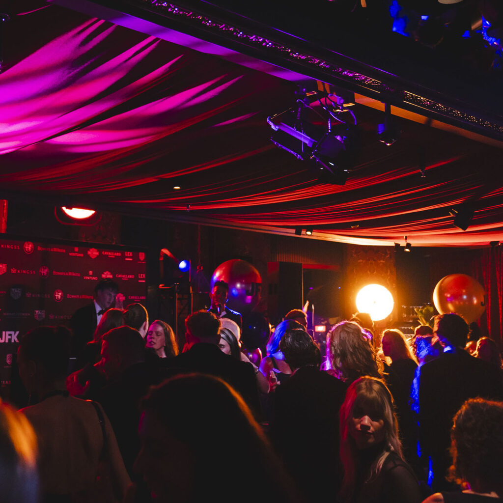 Home - VENTUNO SKY LOUNGE